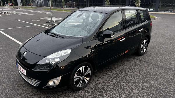 Melns Renault Grand Scenic 2011 Utena, ar dzinēja tilpumu 1.40 L un nobraukumu 228 tūkst. km par 2750 €, foto 3 vietnē AUTOMOTO.COM.LV