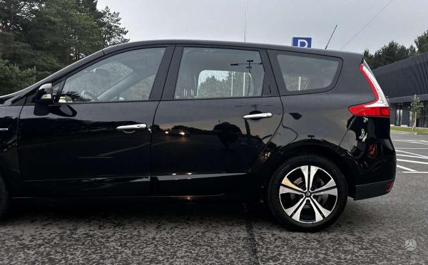 Melns Renault Grand Scenic 2011 Utena, ar dzinēja tilpumu 1.40 L un nobraukumu 228 tūkst. km par 2750 €, foto 8 vietnē AUTOMOTO.COM.LV