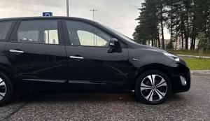 Melns Renault Grand Scenic 2011 Utena, ar dzinēja tilpumu 1.40 L un nobraukumu 228 tūkst. km par 2750 €, foto 11 vietnē AUTOMOTO.COM.LV