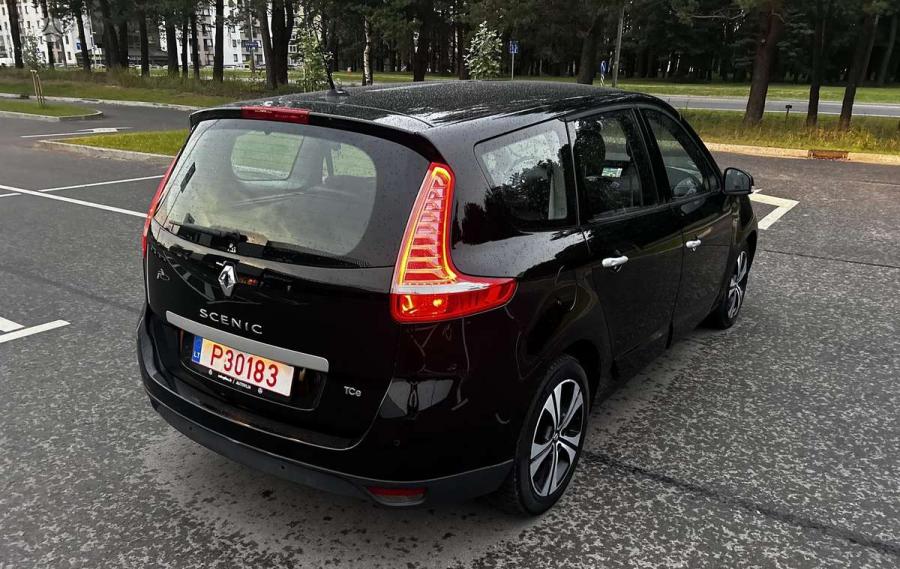 Melns Renault Grand Scenic 2011 Utena, ar dzinēja tilpumu 1.40 L un nobraukumu 228 tūkst. km par 2750 €, foto 16 vietnē AUTOMOTO.COM.LV
