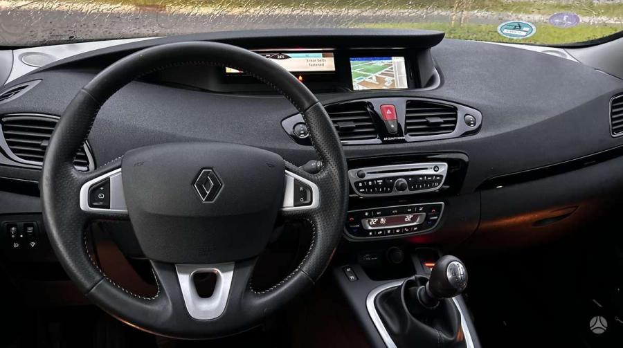 Melns Renault Grand Scenic 2011 Utena, ar dzinēja tilpumu 1.40 L un nobraukumu 228 tūkst. km par 2750 €, foto 19 vietnē AUTOMOTO.COM.LV