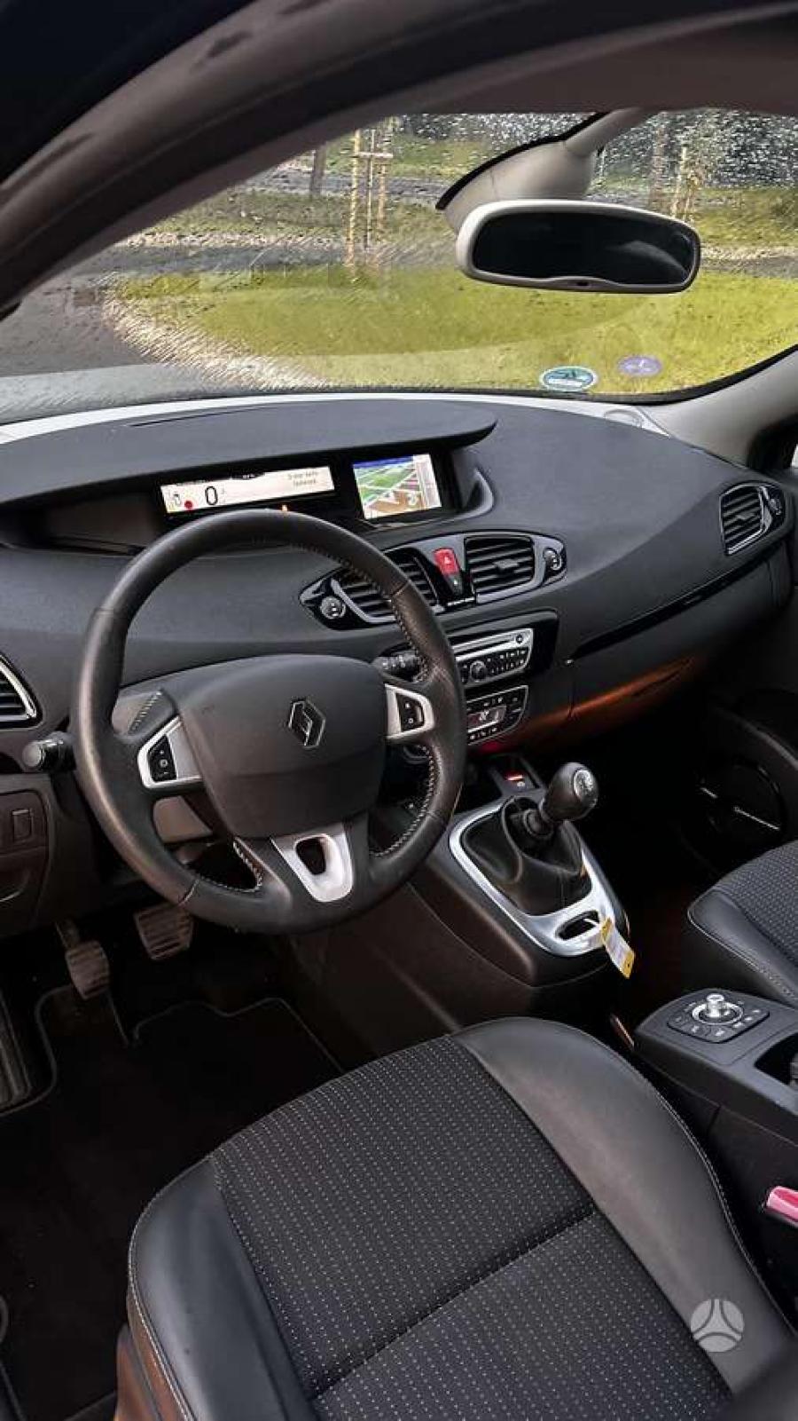 Melns Renault Grand Scenic 2011 Utena, ar dzinēja tilpumu 1.40 L un nobraukumu 228 tūkst. km par 2750 €, foto 20 vietnē AUTOMOTO.COM.LV