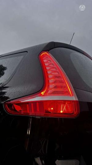 Melns Renault Grand Scenic 2011 Utena, ar dzinēja tilpumu 1.40 L un nobraukumu 228 tūkst. km par 2750 €, foto 32 vietnē AUTOMOTO.COM.LV