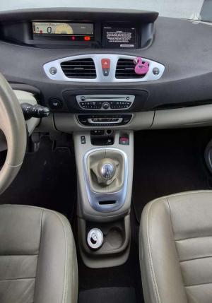 Black Renault Grand Scenic 2011 in Vilnius, with an engine capacity of 1.87 L and mileage of 290 thousand km for 1990 €, photo 15 on AUTOMOTO.COM.LV