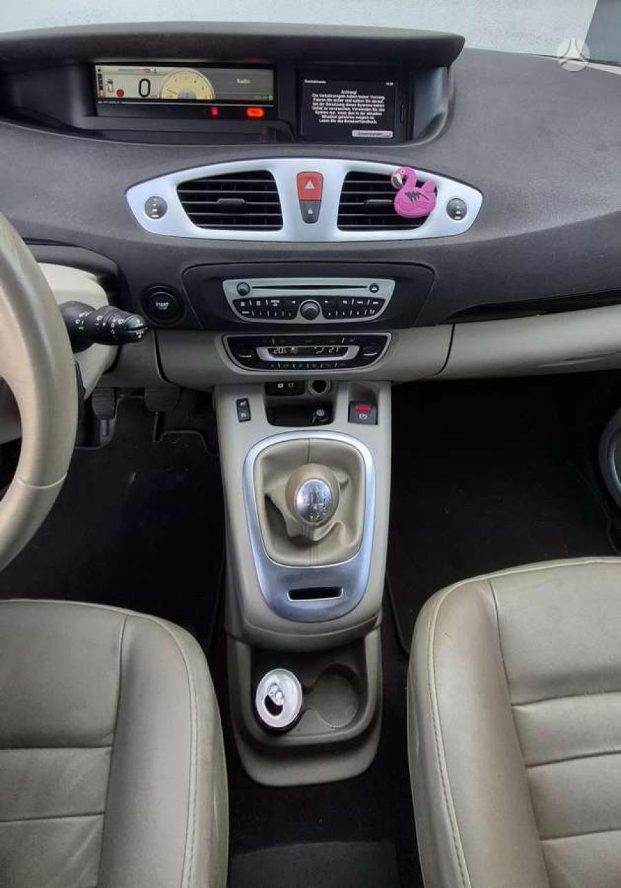 Black Renault Grand Scenic 2011 in Vilnius, with an engine capacity of 1.87 L and mileage of 290 thousand km for 1990 €, photo 15 on AUTOMOTO.COM.LV