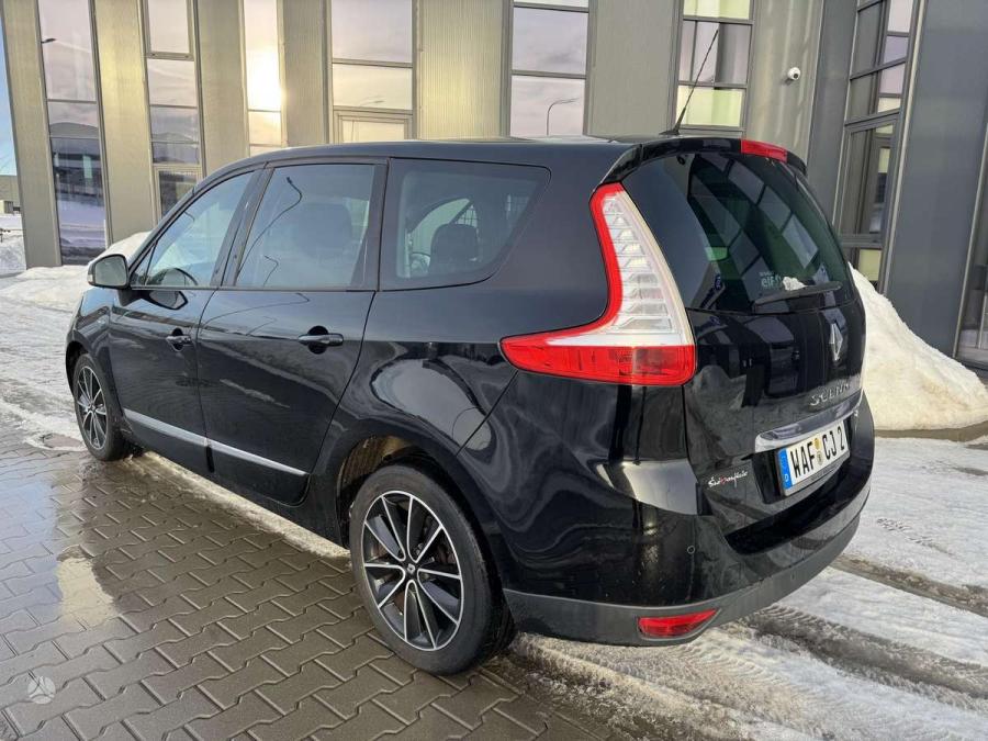 Black Renault Grand Scenic 2012 in Vilnius, with an engine capacity of 1.60 L and mileage of 223 thousand km for 4250 €, photo 6 on AUTOMOTO.COM.LV