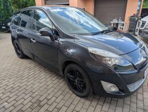 Black Renault Grand Scenic 2012 in Vilkaviskis, with an engine capacity of 1.87 L and mileage of 233 thousand km for 3550 €, photo 4 on AUTOMOTO.COM.LV