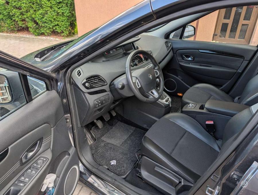 Black Renault Grand Scenic 2012 in Vilkaviskis, with an engine capacity of 1.87 L and mileage of 233 thousand km for 3550 €, photo 8 on AUTOMOTO.COM.LV