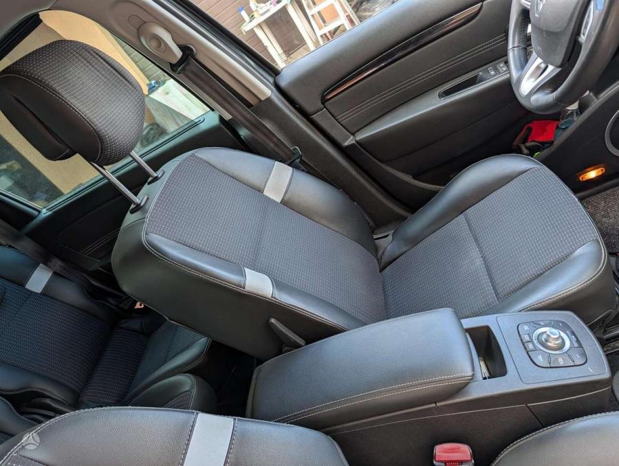 Black Renault Grand Scenic 2012 in Vilkaviskis, with an engine capacity of 1.87 L and mileage of 233 thousand km for 3550 €, photo 13 on AUTOMOTO.COM.LV