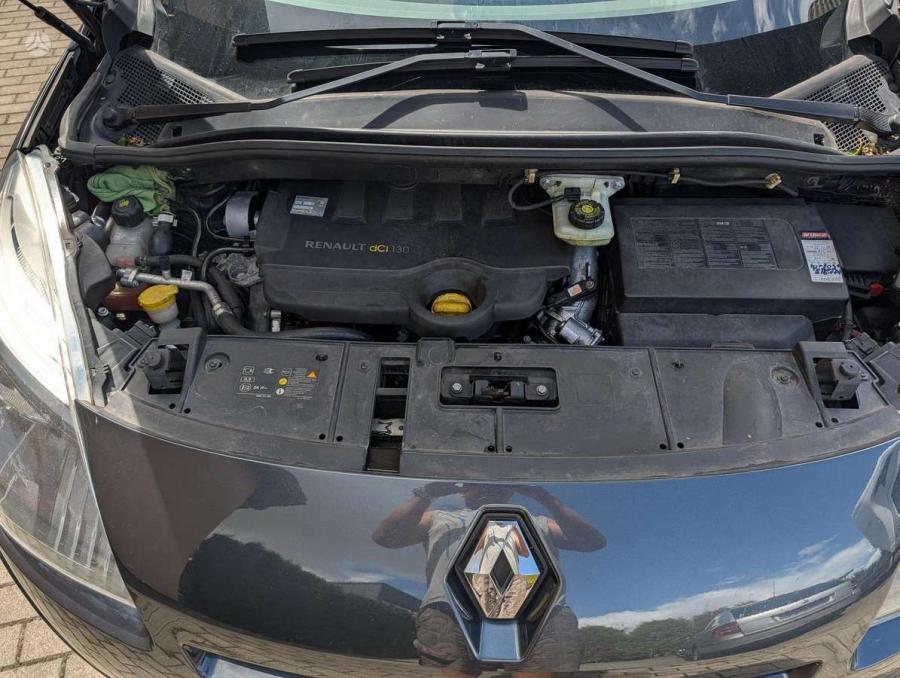 Black Renault Grand Scenic 2012 in Vilkaviskis, with an engine capacity of 1.87 L and mileage of 233 thousand km for 3550 €, photo 14 on AUTOMOTO.COM.LV