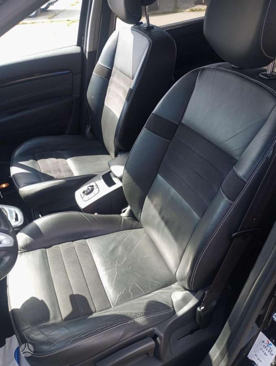 Black Renault Grand Scenic 2012 in Kaunas, with an engine capacity of 1.46 L and mileage of 240 thousand km for 3400 €, photo 16 on AUTOMOTO.COM.LV