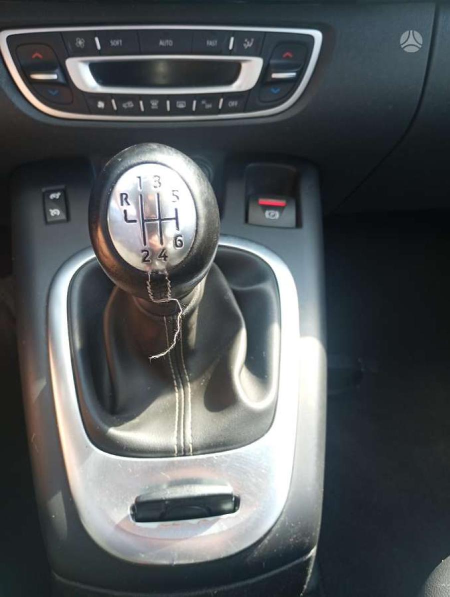 Black Renault Grand Scenic 2012 in Kaunas, with an engine capacity of 1.46 L and mileage of 240 thousand km for 3400 €, photo 21 on AUTOMOTO.COM.LV