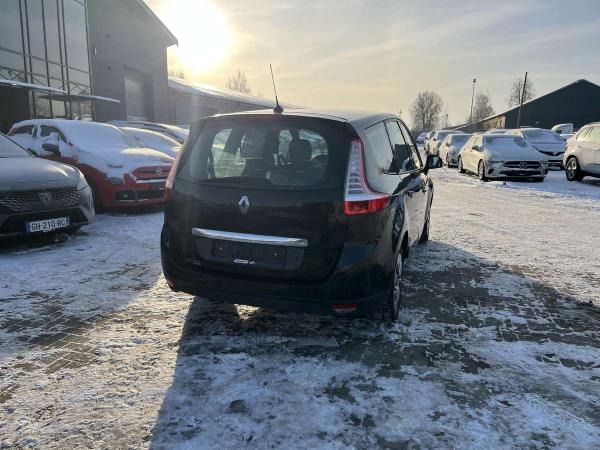 Melns Renault Grand Scenic 2013 Tauragė, ar dzinēja tilpumu 1.46 L un nobraukumu 250 tūkst. km par 3900 €, foto 8 vietnē AUTOMOTO.COM.LV
