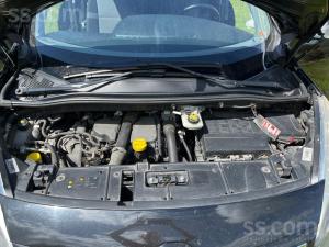 Black Renault Grand Scenic 2013 in Riga, with an engine capacity of 1.50 L and mileage of 202 thousand km for 4350 €, photo 6 on AUTOMOTO.COM.LV