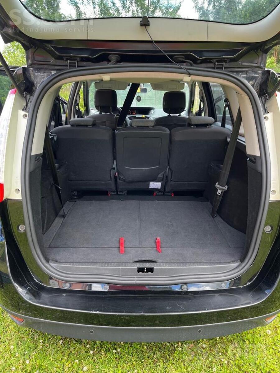 Black Renault Grand Scenic 2013 in Riga, with an engine capacity of 1.50 L and mileage of 202 thousand km for 4350 €, photo 12 on AUTOMOTO.COM.LV