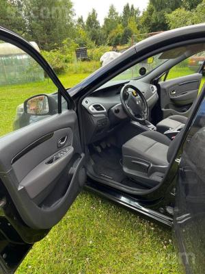 Black Renault Grand Scenic 2013 in Riga, with an engine capacity of 1.50 L and mileage of 202 thousand km for 4350 €, photo 16 on AUTOMOTO.COM.LV