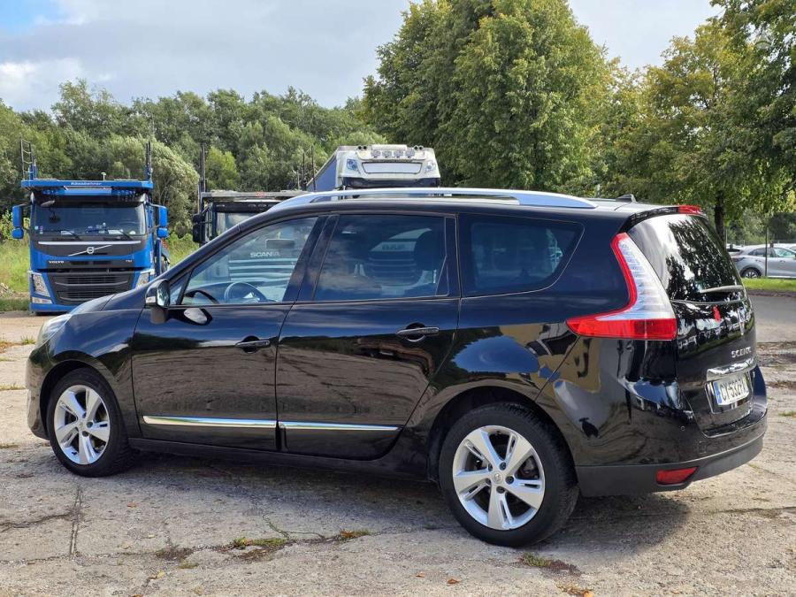 Melns Renault Grand Scenic 2013 Tauragė, ar dzinēja tilpumu 1.20 L un nobraukumu 200 tūkst. km par 4300 €, foto 6 vietnē AUTOMOTO.COM.LV