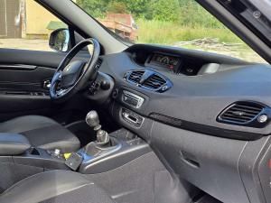 Melns Renault Grand Scenic 2013 Tauragė, ar dzinēja tilpumu 1.20 L un nobraukumu 200 tūkst. km par 4300 €, foto 8 vietnē AUTOMOTO.COM.LV