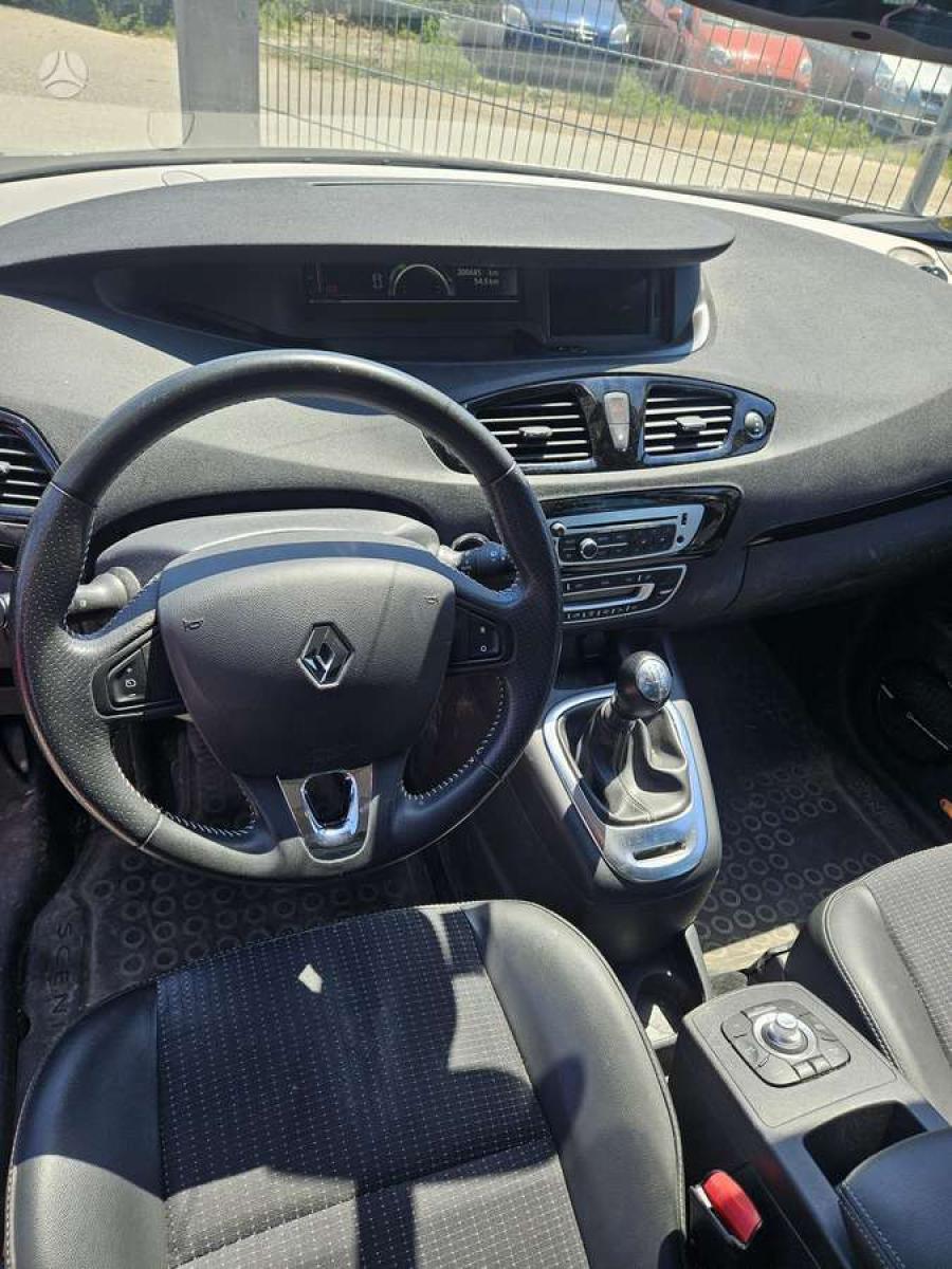 Black Renault Grand Scenic 2014 in Kaunas, with an engine capacity of 1.46 L and mileage of 199 thousand km for 4700 €, photo 5 on AUTOMOTO.COM.LV