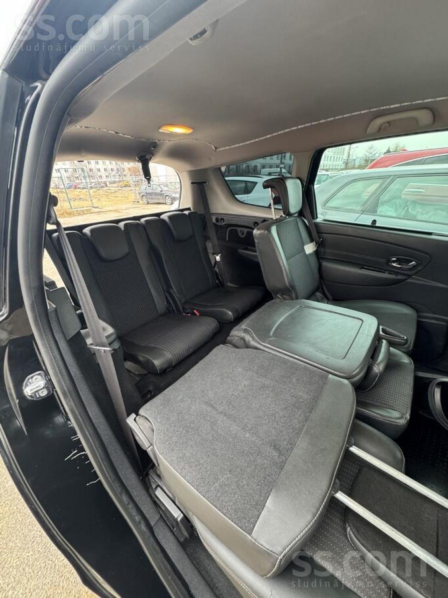Black Renault Grand Scenic 2014 in Riga, with an engine capacity of 1.50 L and mileage of 380 thousand km for 4250 €, photo 7 on AUTOMOTO.COM.LV