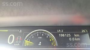 Black Renault Grand Scenic 2014 in Ogre, with an engine capacity of 1.20 L and mileage of 198 thousand km for 6350 €, photo 17 on AUTOMOTO.COM.LV