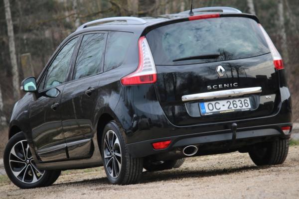 Black Renault Grand Scenic 2015 in Riga, with an engine capacity of 1.20 L and mileage of 152 thousand km for 7290 €, photo 5 on AUTOMOTO.COM.LV
