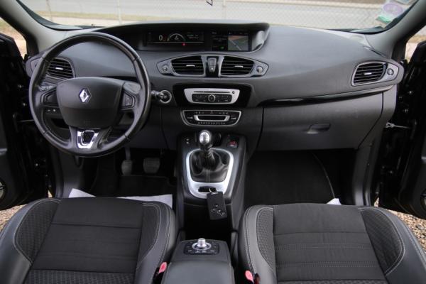 Black Renault Grand Scenic 2015 in Riga, with an engine capacity of 1.20 L and mileage of 152 thousand km for 7290 €, photo 8 on AUTOMOTO.COM.LV