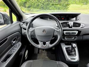 Black Renault Grand Scenic 2015 in Taurage, with an engine capacity of 1.60 L and mileage of 219 thousand km for 5300 €, photo 11 on AUTOMOTO.COM.LV
