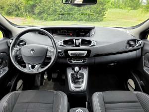 Black Renault Grand Scenic 2015 in Taurage, with an engine capacity of 1.60 L and mileage of 219 thousand km for 5300 €, photo 12 on AUTOMOTO.COM.LV