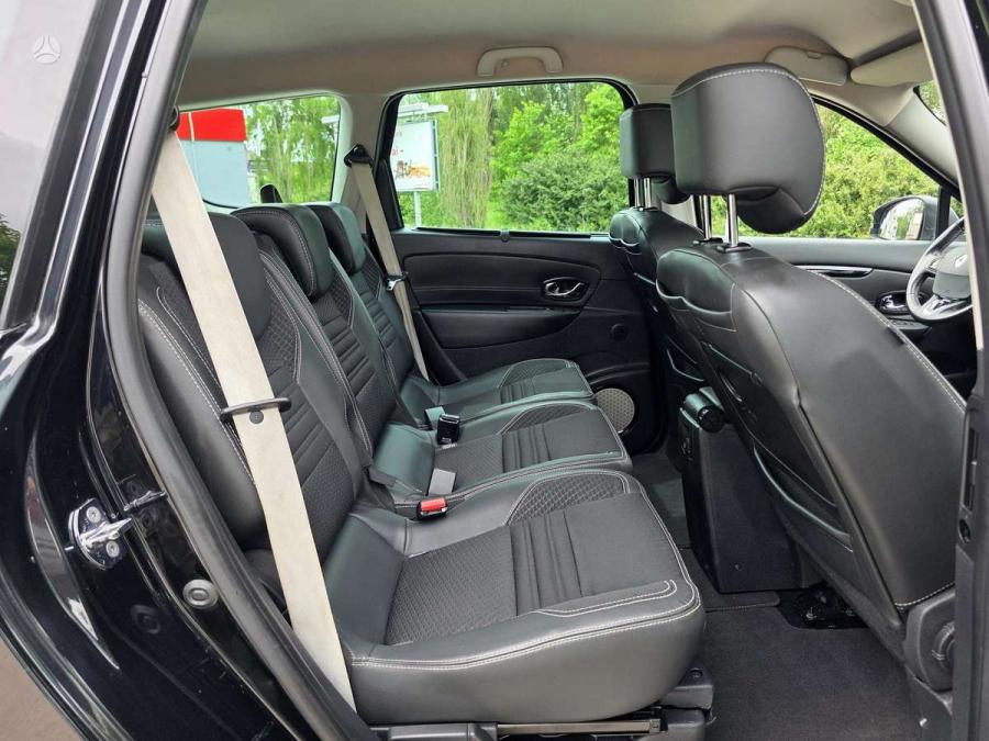Black Renault Grand Scenic 2015 in Taurage, with an engine capacity of 1.60 L and mileage of 219 thousand km for 5300 €, photo 14 on AUTOMOTO.COM.LV