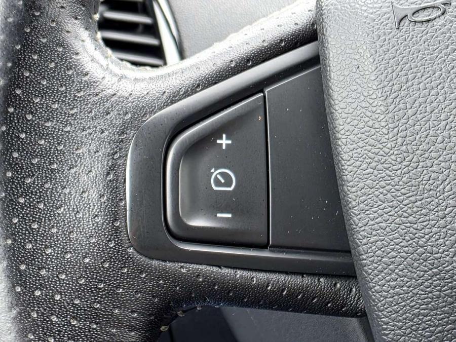 Black Renault Grand Scenic 2015 in Taurage, with an engine capacity of 1.60 L and mileage of 219 thousand km for 5300 €, photo 31 on AUTOMOTO.COM.LV