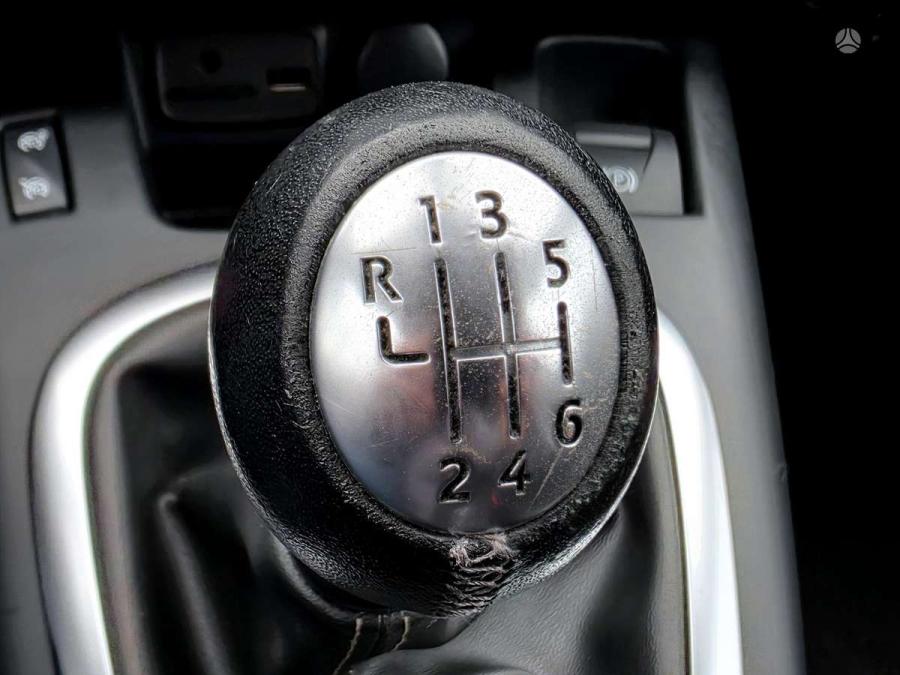 Black Renault Grand Scenic 2015 in Taurage, with an engine capacity of 1.60 L and mileage of 219 thousand km for 5300 €, photo 36 on AUTOMOTO.COM.LV