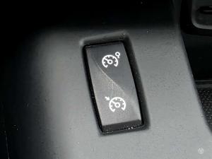 Black Renault Grand Scenic 2015 in Taurage, with an engine capacity of 1.60 L and mileage of 219 thousand km for 5300 €, photo 37 on AUTOMOTO.COM.LV