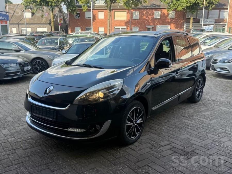 Black Renault Grand Scenic 2015 in Ogre, with an engine capacity of 1.60 L and mileage of 157 thousand km for 6295 €, photo 1 on AUTOMOTO.COM.LV