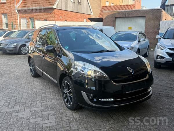 Black Renault Grand Scenic 2015 in Ogre, with an engine capacity of 1.60 L and mileage of 157 thousand km for 6295 €, photo 2 on AUTOMOTO.COM.LV