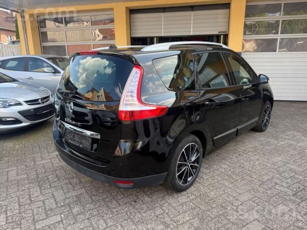 Black Renault Grand Scenic 2015 in Ogre, with an engine capacity of 1.60 L and mileage of 157 thousand km for 6295 €, photo 4 on AUTOMOTO.COM.LV