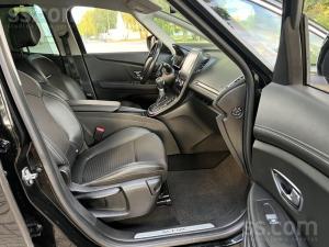 Black Renault Grand Scenic 2017 in Riga, with an engine capacity of 1.60 L and mileage of 0 thousand km for 8800 €, photo 10 on AUTOMOTO.COM.LV