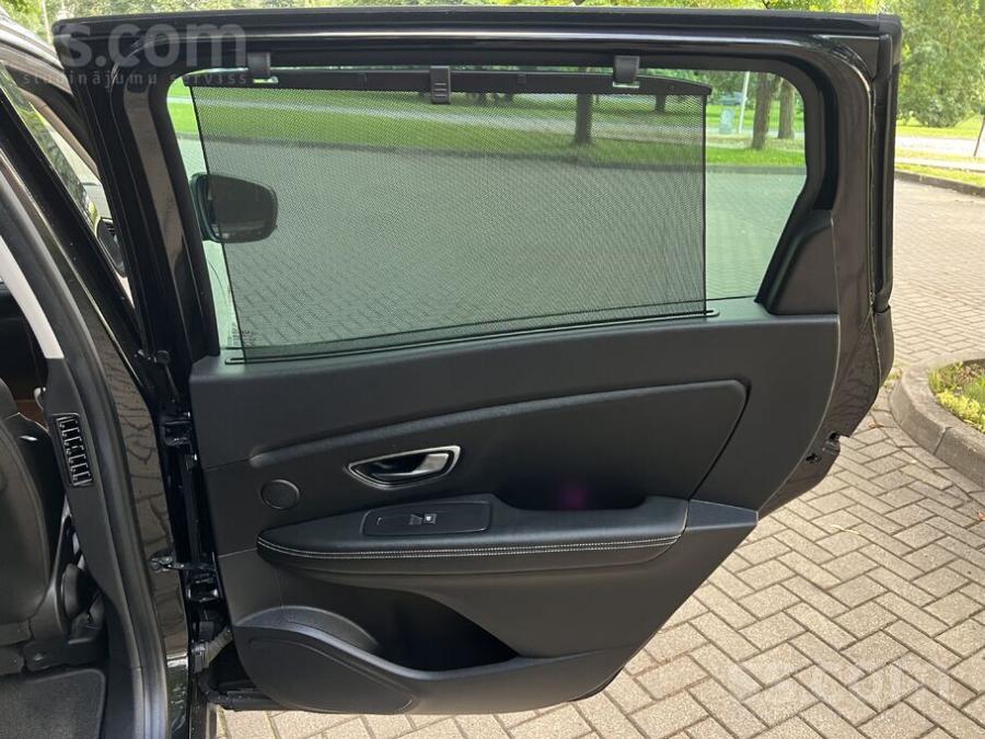 Black Renault Grand Scenic 2017 in Riga, with an engine capacity of 1.60 L and mileage of 0 thousand km for 8800 €, photo 24 on AUTOMOTO.COM.LV