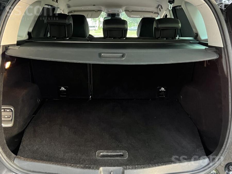Black Renault Grand Scenic 2017 in Riga, with an engine capacity of 1.60 L and mileage of 0 thousand km for 8800 €, photo 30 on AUTOMOTO.COM.LV