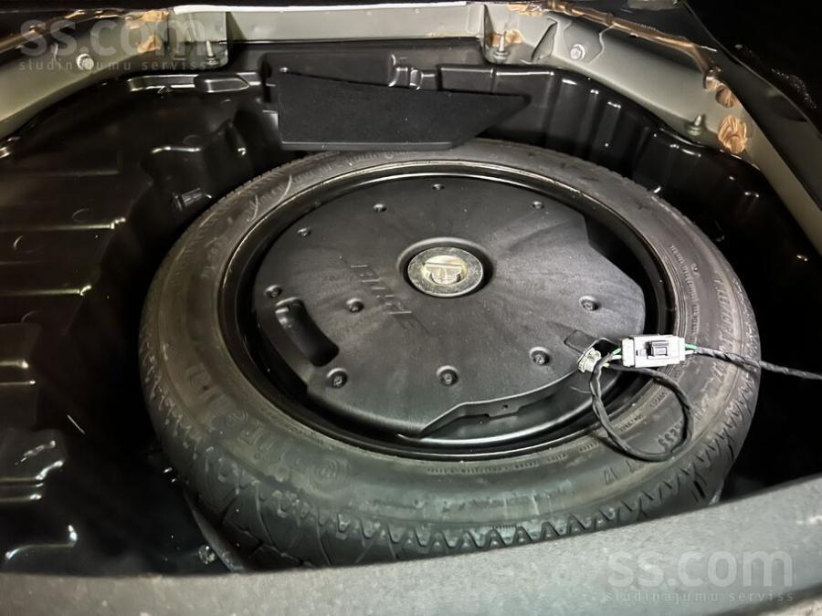 Black Renault Grand Scenic 2017 in Riga, with an engine capacity of 1.60 L and mileage of 0 thousand km for 8800 €, photo 34 on AUTOMOTO.COM.LV