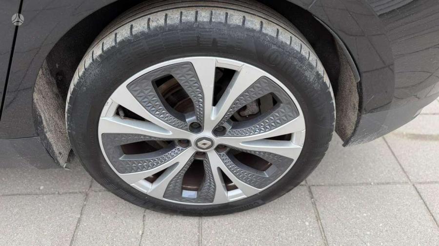 Melns Renault Grand Scenic 2017 Viļņa, ar dzinēja tilpumu 1.20 L un nobraukumu 230 tūkst. km par 7000 €, foto 9 vietnē AUTOMOTO.COM.LV