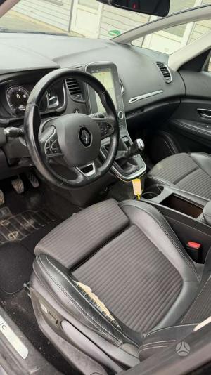 Melns Renault Grand Scenic 2017 Viļņa, ar dzinēja tilpumu 1.20 L un nobraukumu 230 tūkst. km par 7000 €, foto 14 vietnē AUTOMOTO.COM.LV