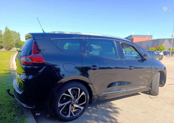 Melns Renault Grand Scenic 2018 Panevēža, ar dzinēja tilpumu 1.60 L un nobraukumu 256 tūkst. km par 8250 €, foto 5 vietnē AUTOMOTO.COM.LV