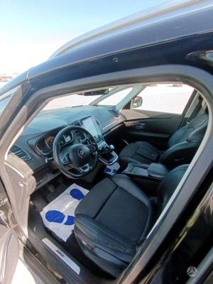 Melns Renault Grand Scenic 2018 Panevēža, ar dzinēja tilpumu 1.60 L un nobraukumu 256 tūkst. km par 8250 €, foto 9 vietnē AUTOMOTO.COM.LV