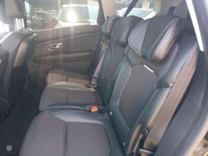 Melns Renault Grand Scenic 2018 Viļņa, ar dzinēja tilpumu 1.20 L un nobraukumu 109 tūkst. km par 9200 €, foto 13 vietnē AUTOMOTO.COM.LV