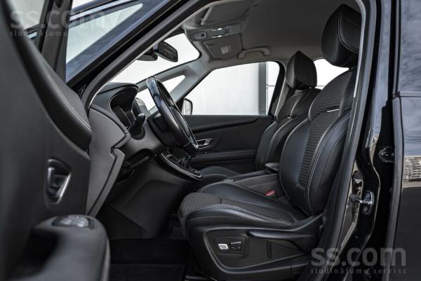 Renault Grand Scenic 2018 in Riga on AUTOMOTO.COM.LV Black Renault Grand Scenic 2018 in Riga, with an engine capacity of 1.30 L and mileage of 118 thousand km for 11750 €, photo 10 on AUTOMOTO.COM.LV