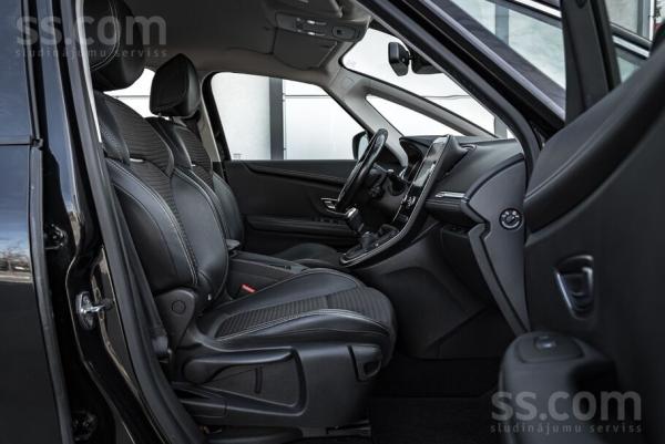 Renault Grand Scenic 2018 in Riga on AUTOMOTO.COM.LV Black Renault Grand Scenic 2018 in Riga, with an engine capacity of 1.30 L and mileage of 118 thousand km for 11750 €, photo 11 on AUTOMOTO.COM.LV