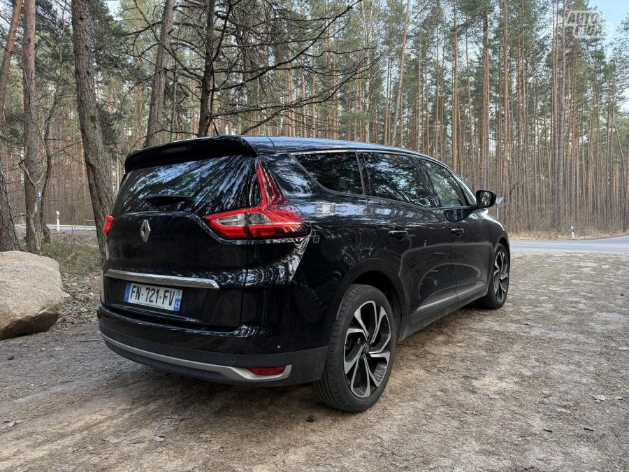 Black Renault Grand Scenic 2020 in Vilnius, with an engine capacity of 1.70 L and mileage of 88 thousand km for 12900 €, photo 6 on AUTOMOTO.COM.LV