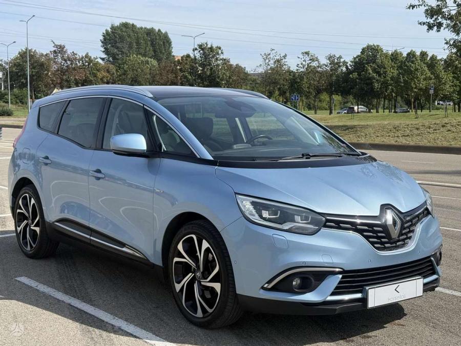 Blue Renault Grand Scenic 2017 in Siauliai, with an engine capacity of 1.46 L and mileage of 257 thousand km for 8050 €, photo 4 on AUTOMOTO.COM.LV