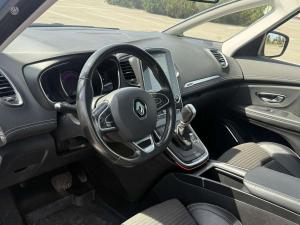 Blue Renault Grand Scenic 2017 in Siauliai, with an engine capacity of 1.46 L and mileage of 257 thousand km for 8050 €, photo 12 on AUTOMOTO.COM.LV